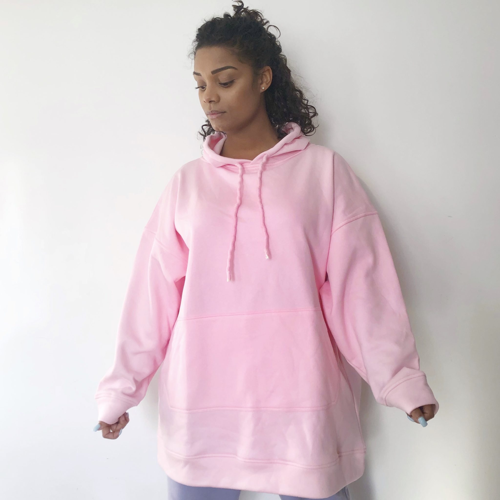 Sweat oversize rose bébé personnalisable – Lyla's World